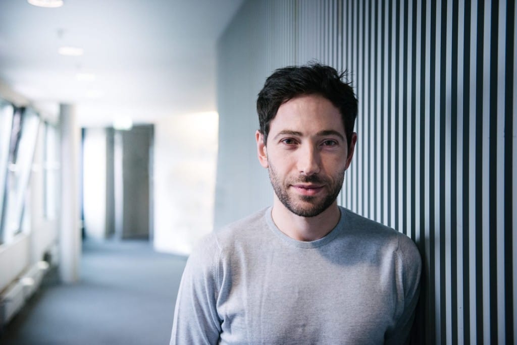 Luke Franklin – SERIAL EYES