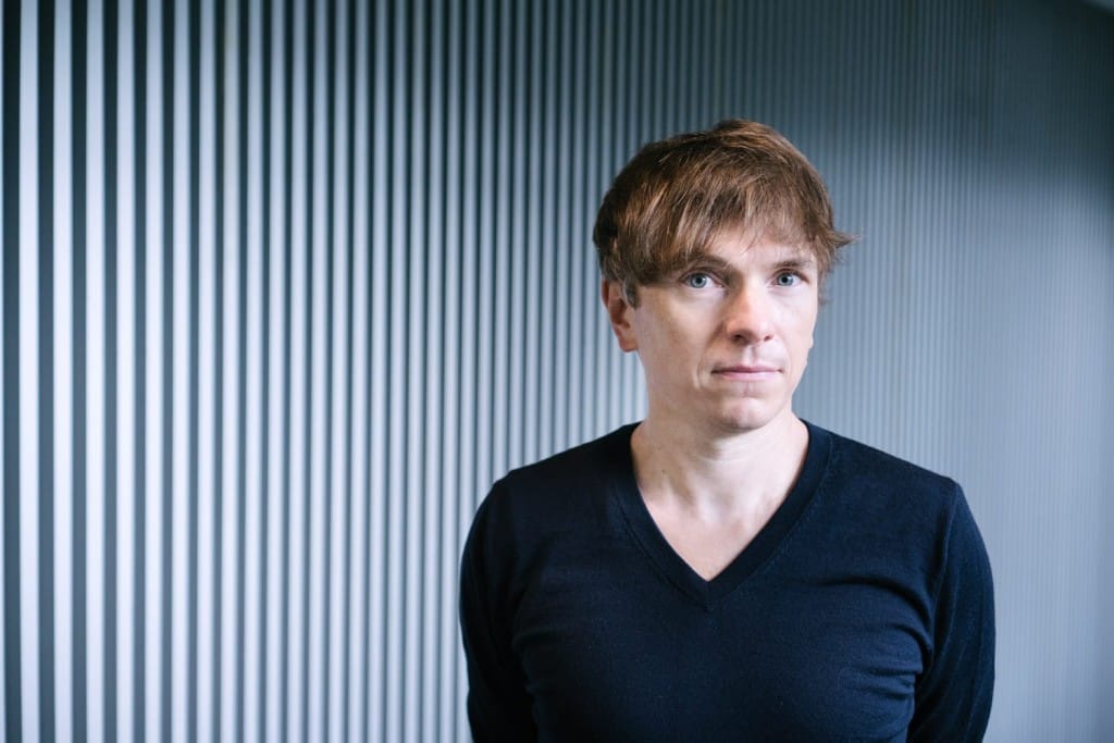 Barry Thomson – SERIAL EYES