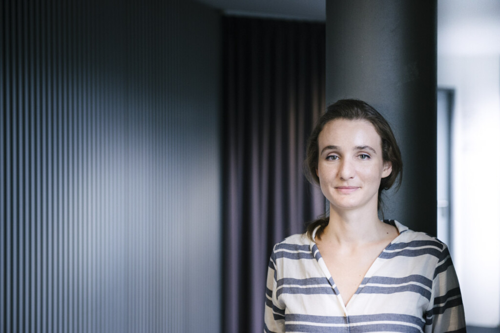 Isaure Pisani-Ferry – SERIAL EYES